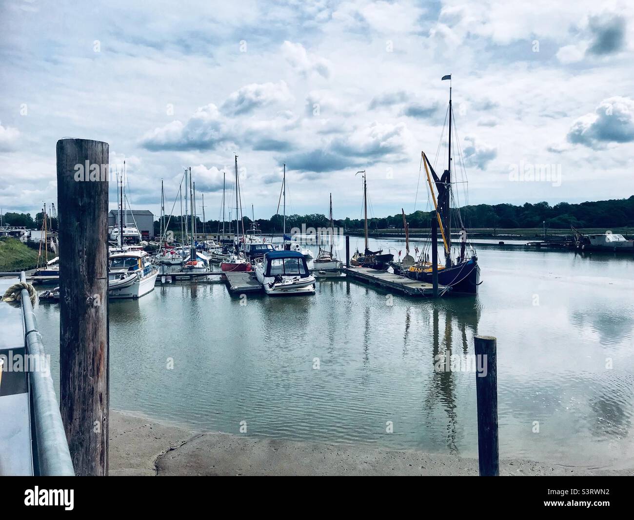 Views of the River Deben from aboard the Deben Café Bar on HMS Vale ...