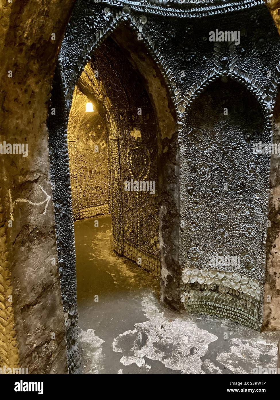 Margate shell grotto hi-res stock photography and images - Alamy