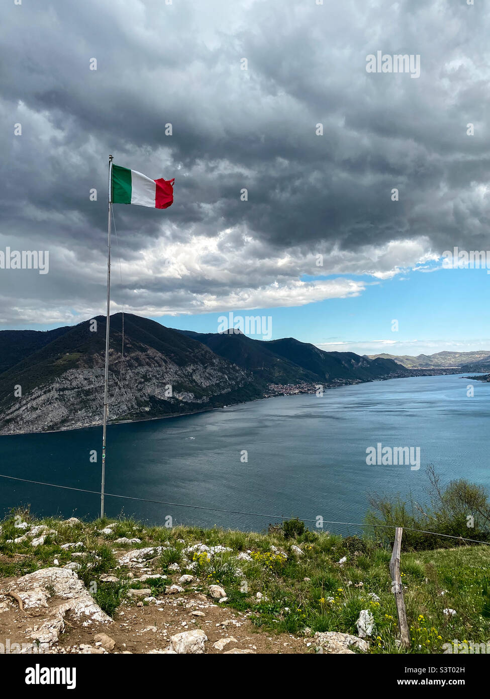 Bandera italiana hi-res stock photography and images - Alamy