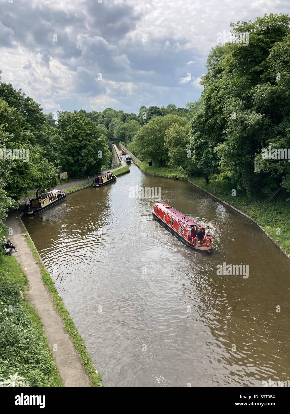 Chirk aqueduct hi-res stock photography and images - Alamy