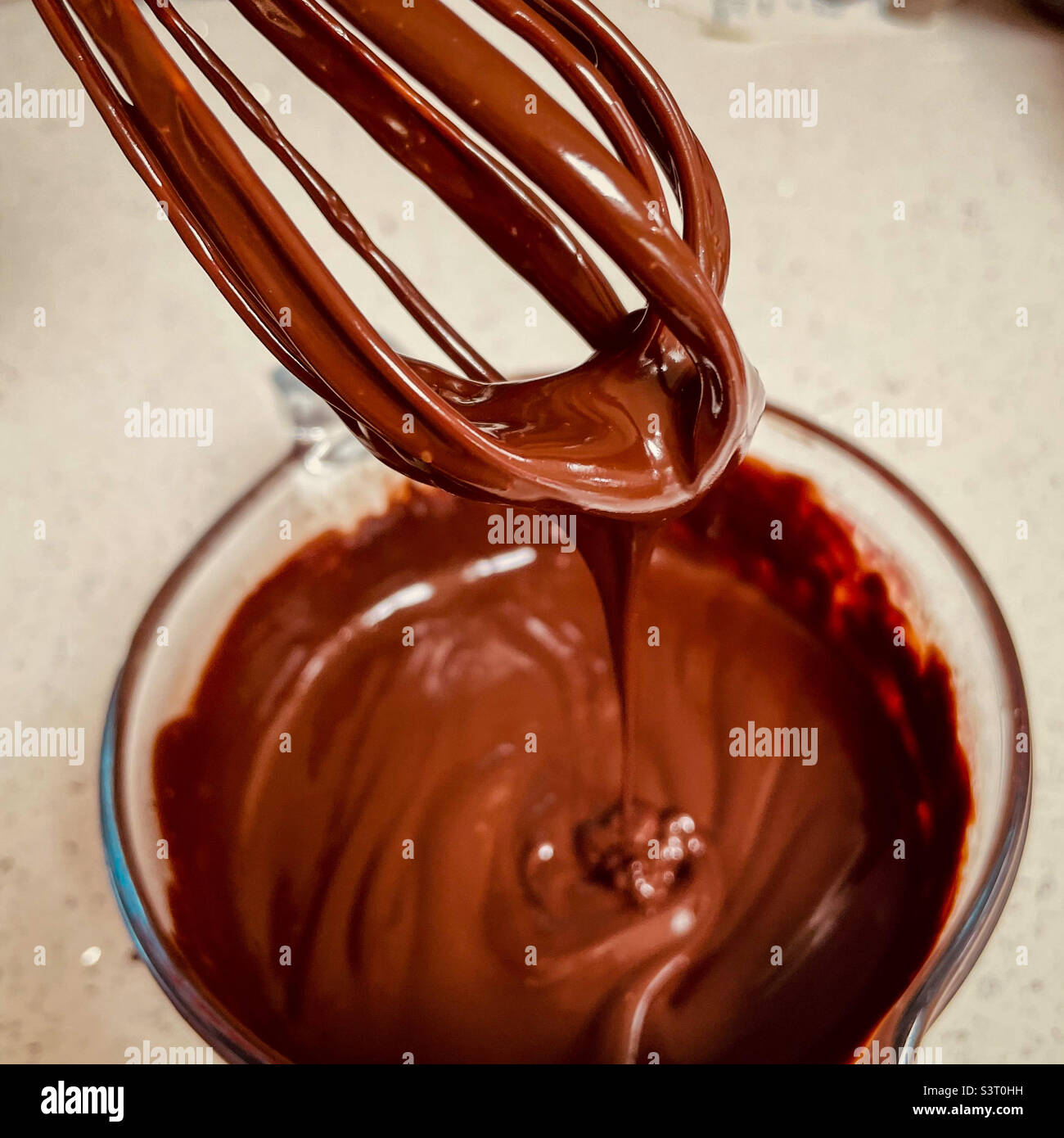 Ganache icing hi-res stock photography and images - Alamy