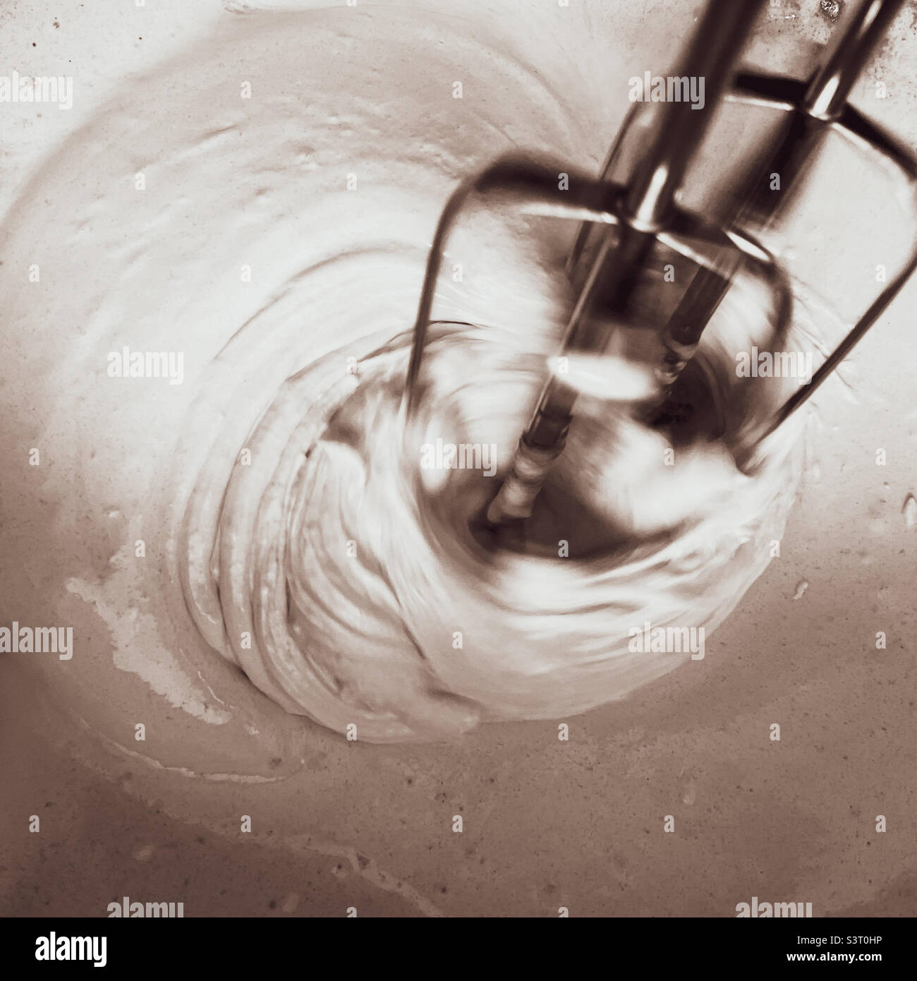 Mixing cake hi-res stock photography and images - Alamy