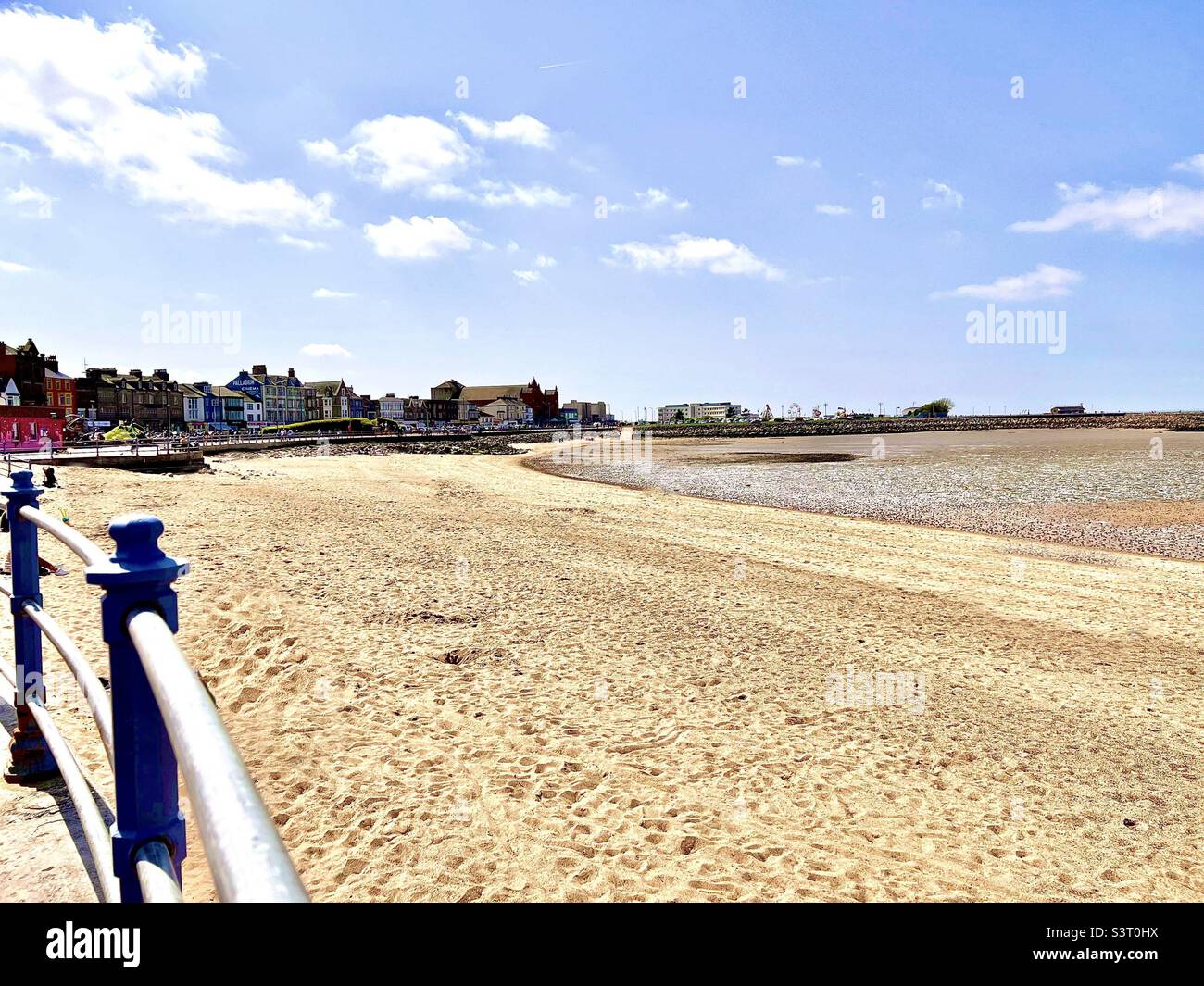 Morecambe bay beach hi-res stock photography and images - Alamy