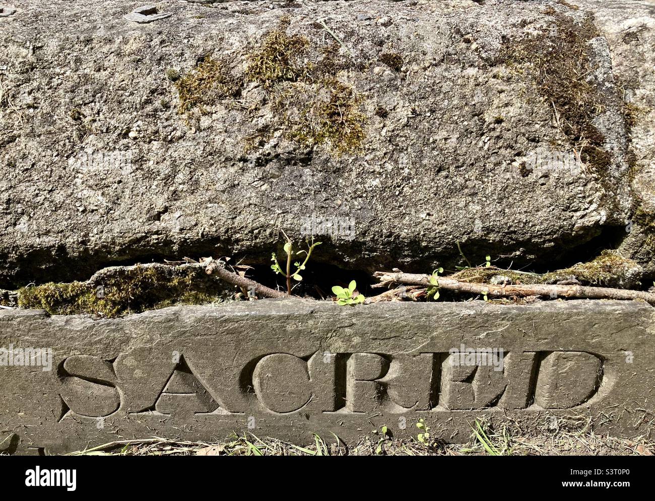 Foundation stone inscription hi-res stock photography and images - Alamy