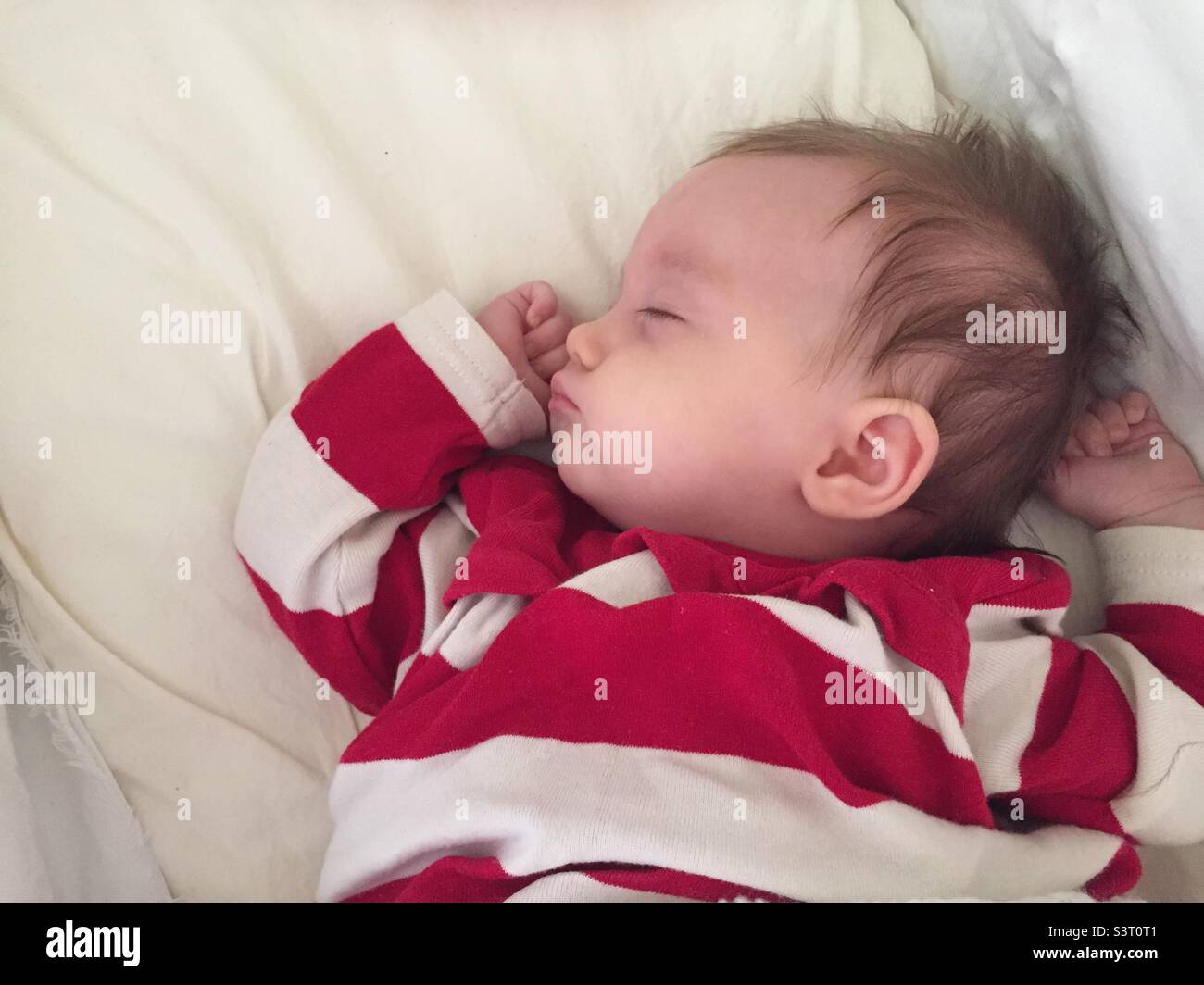 Sleeping in peace hi-res stock photography and images - Alamy