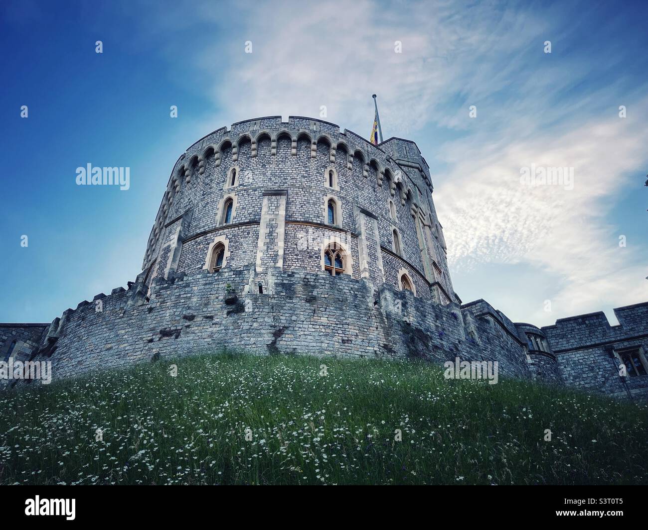 Windsor castle in england hi-res stock photography and images - Alamy