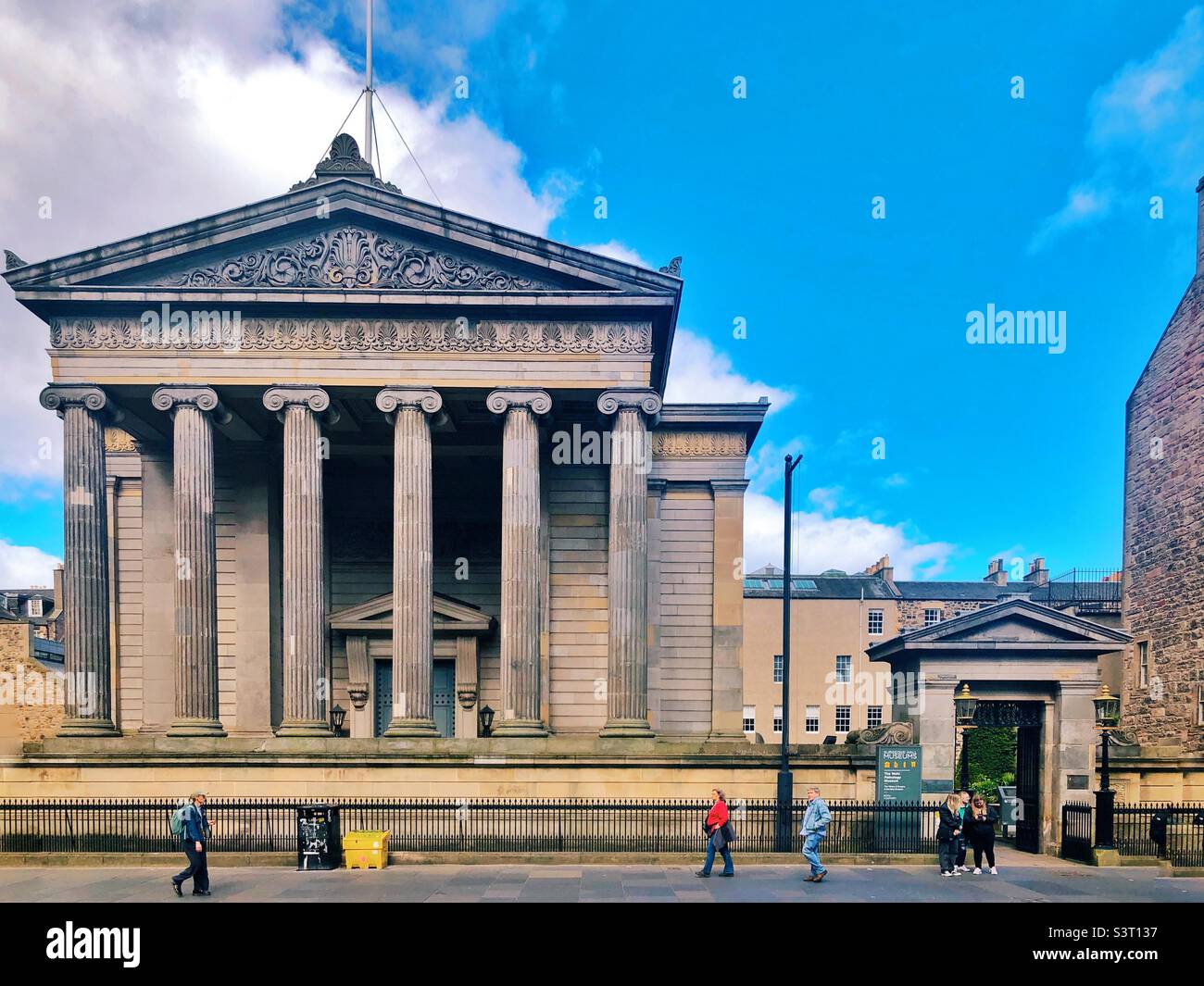Surgeons’ Hall museum, Nicolson street, Edinburgh is the major medical ...