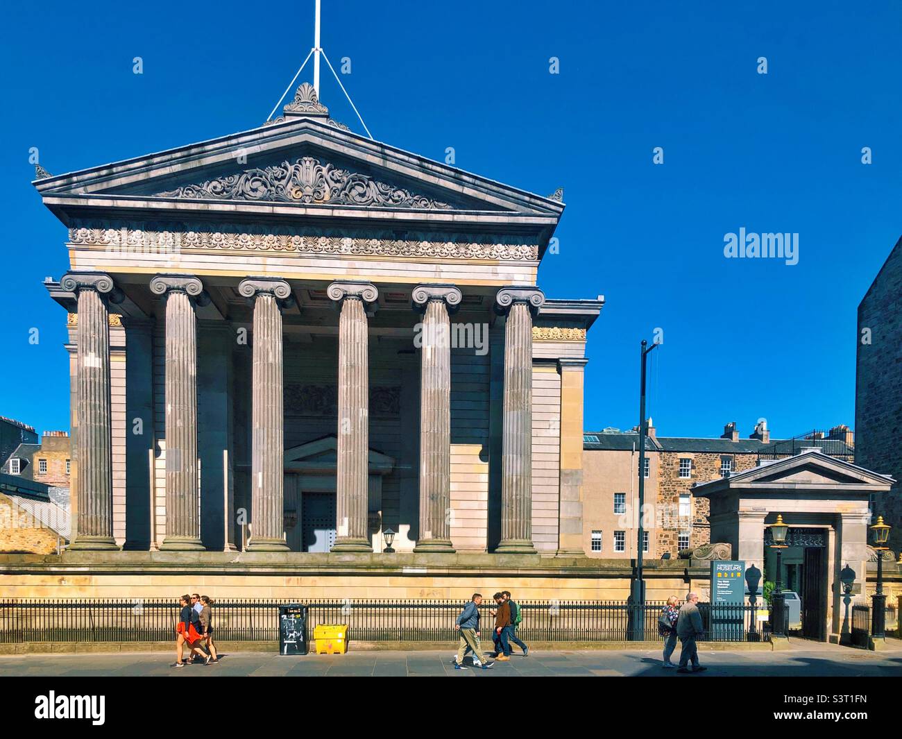 Surgeons' hall museum edinburgh hi-res stock photography and images - Alamy