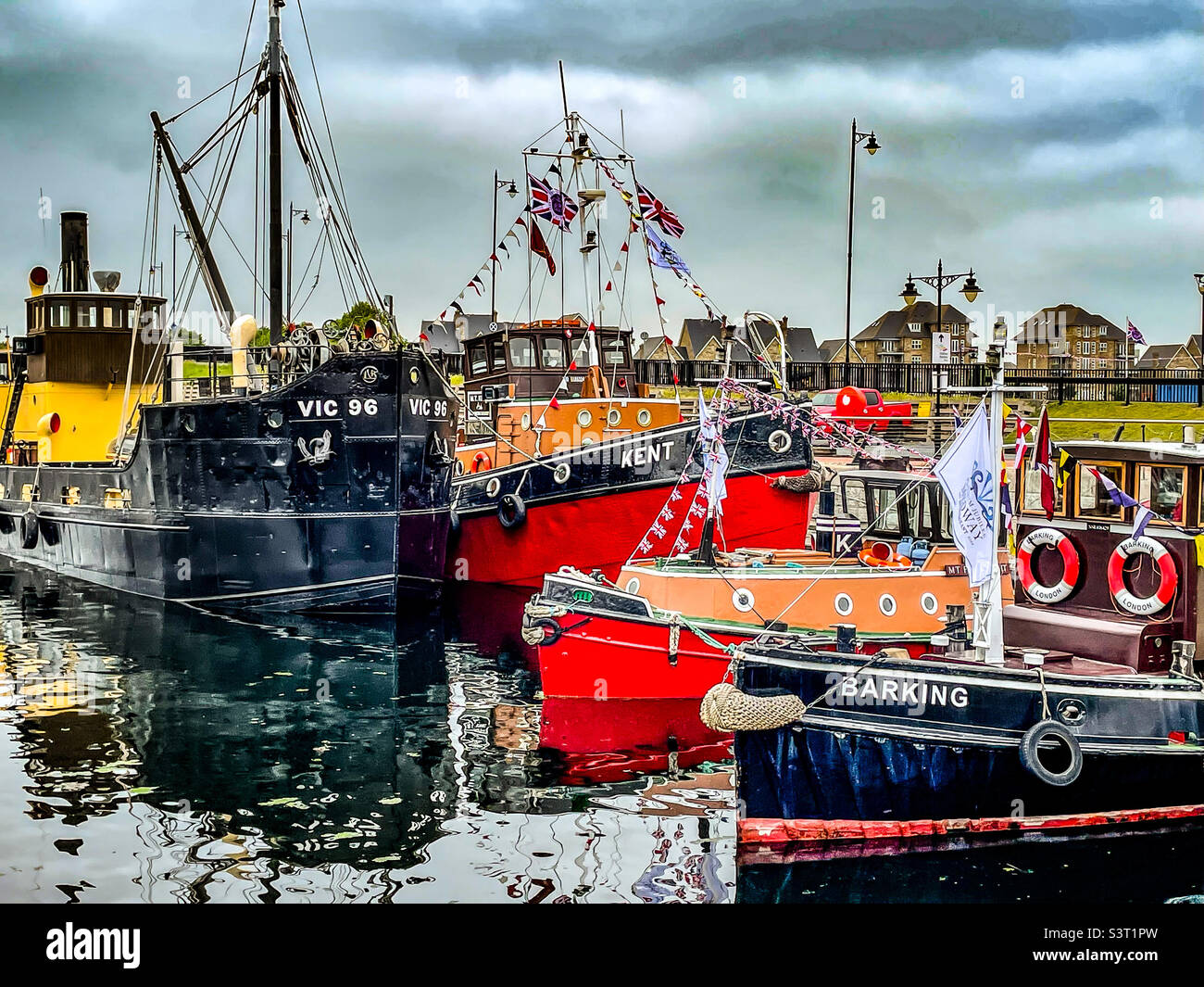Historic steam and tug barges at Chatham marina Stock Photo - Alamy
