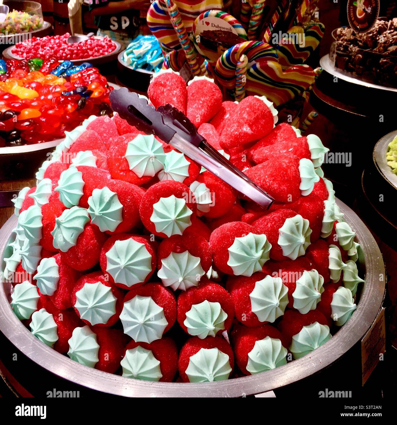 Excitingly displayed candy hi-res stock photography and images - Alamy