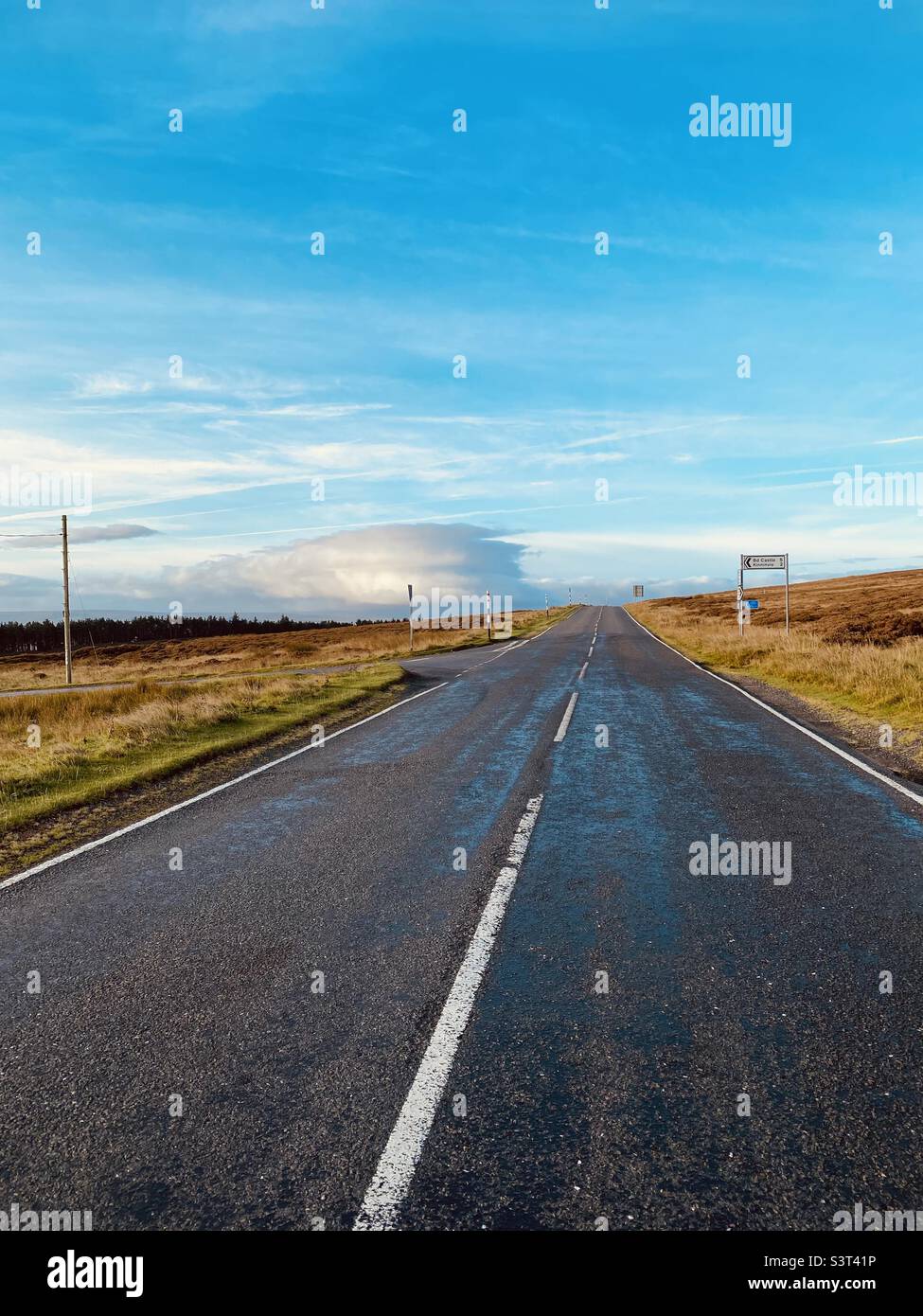 Perspective of road hi-res stock photography and images - Alamy