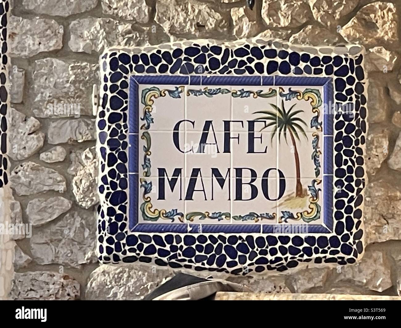 Mambo cafe hi-res stock photography and images - Alamy