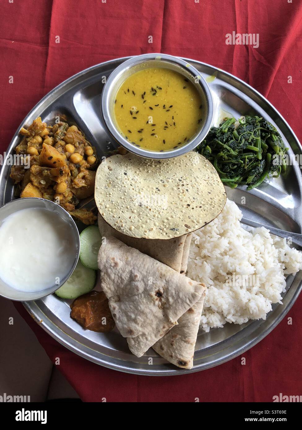 Indian naan thali hi-res stock photography and images - Alamy