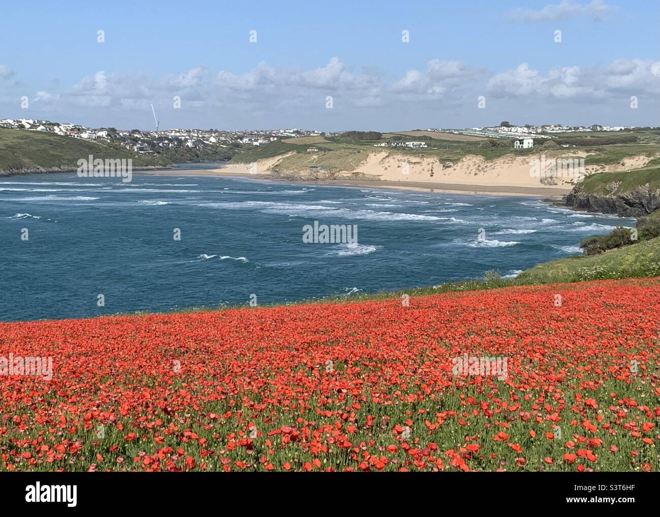 West pentire cornwall hi-res stock photography and images - Alamy
