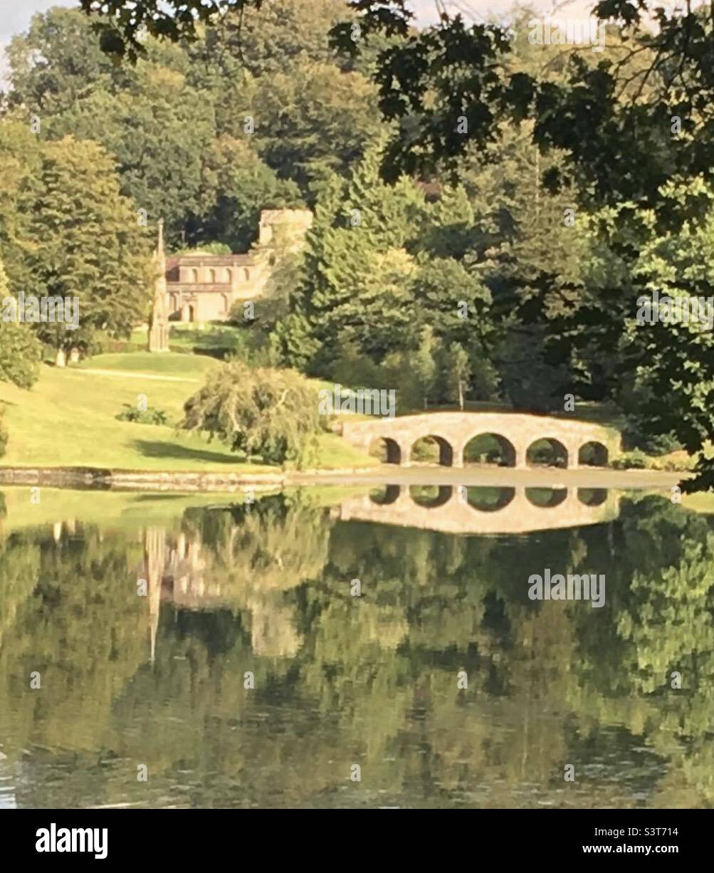Stourhead bridge hi-res stock photography and images - Alamy