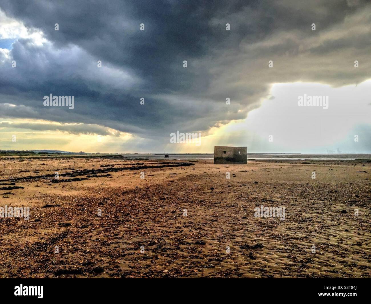 Abandoned WW2 pillbox on the Kent coast Stock Photo - Alamy