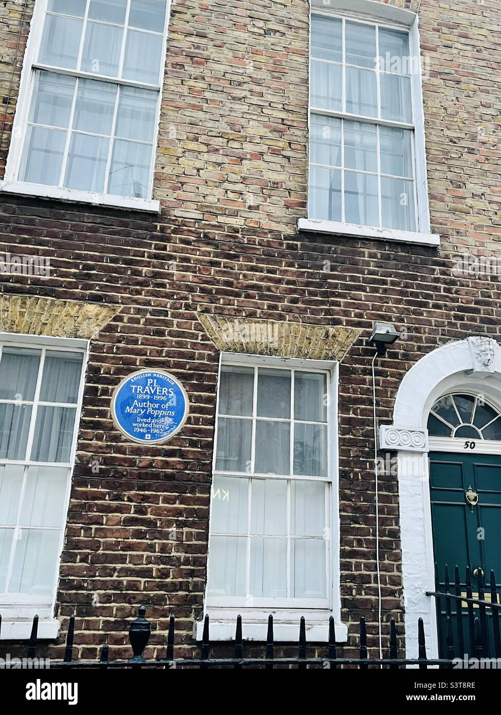 Blue plaque heritage hi-res stock photography and images - Alamy