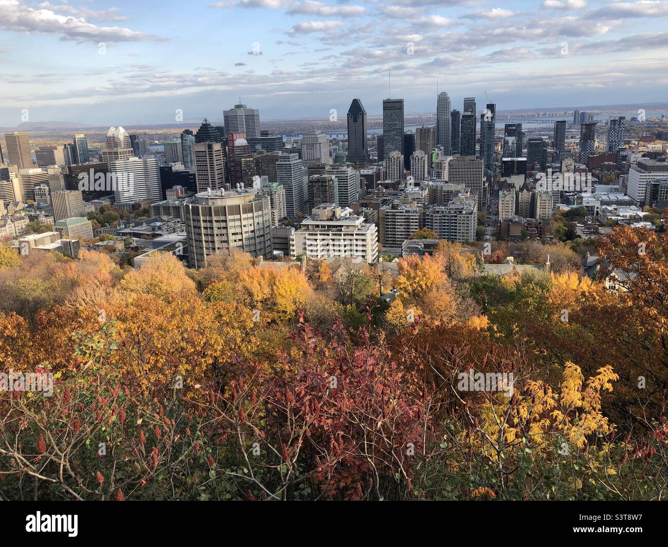 Montreal landscape hi-res stock photography and images - Alamy