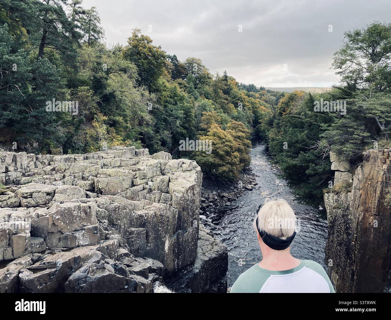 Top of a waterfall hi-res stock photography and images - Alamy