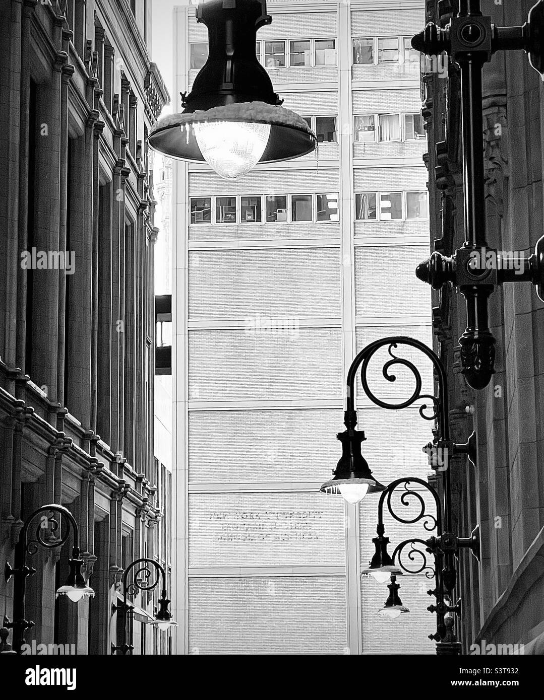 Antique posts hi-res stock photography and images - Alamy