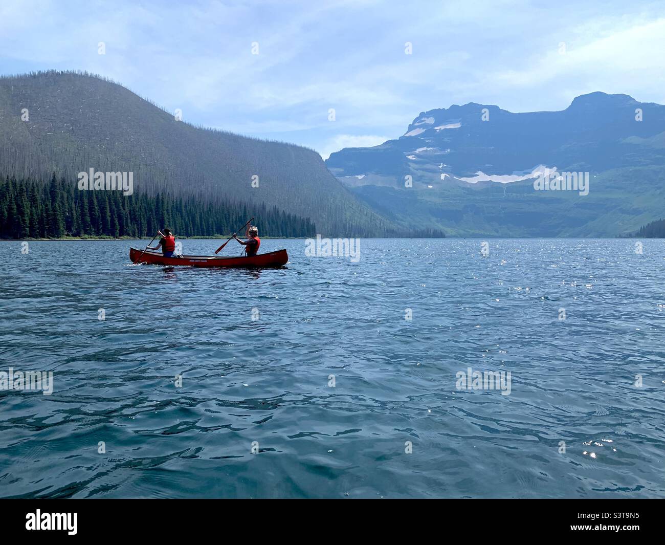 Canada lake canoe hi-res stock photography and images - Alamy