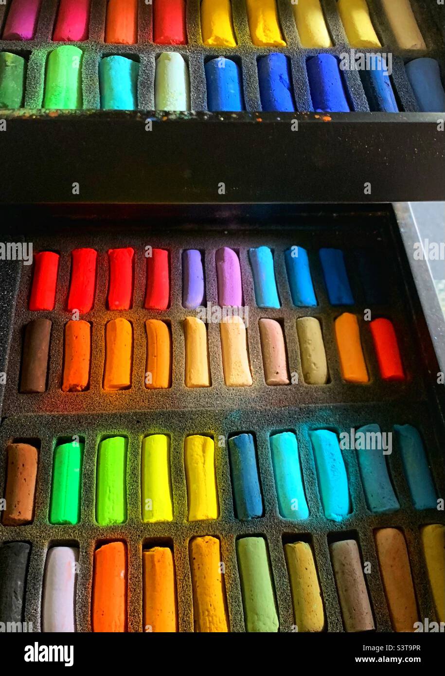 Soft pastels hi-res stock photography and images - Alamy