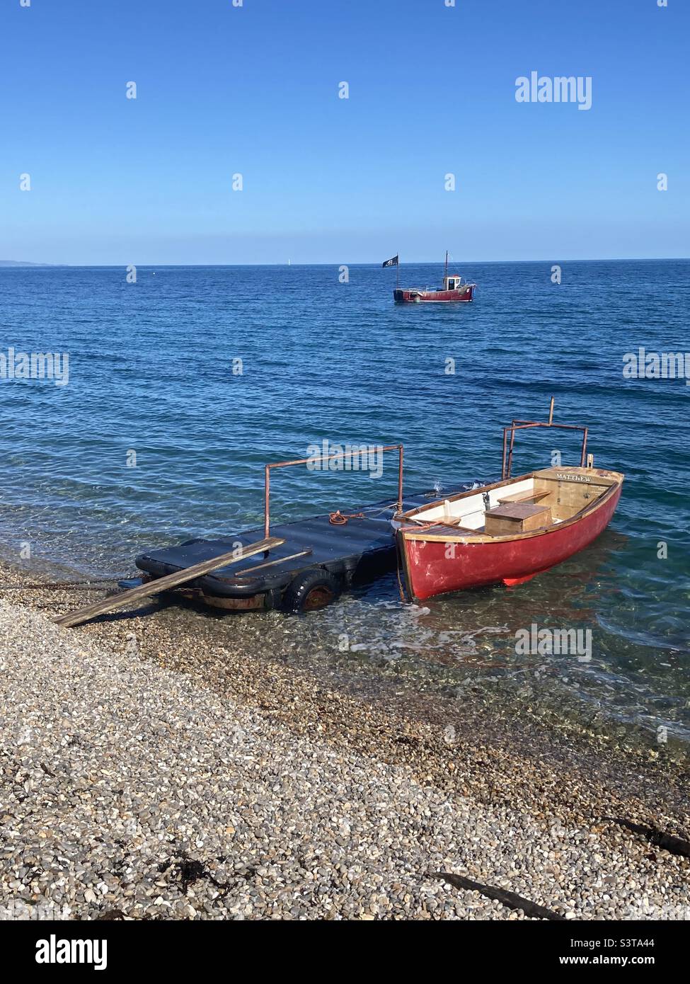 Row boat launch hi-res stock photography and images - Alamy