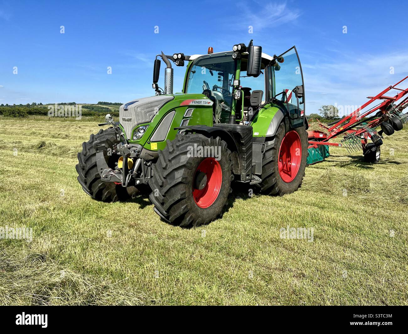 Kverneland rotary rake hi-res stock photography and images - Alamy