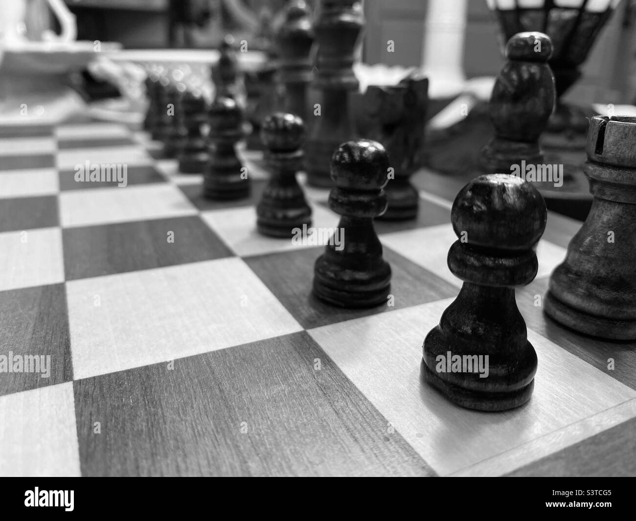 White chess hi-res stock photography and images - Alamy