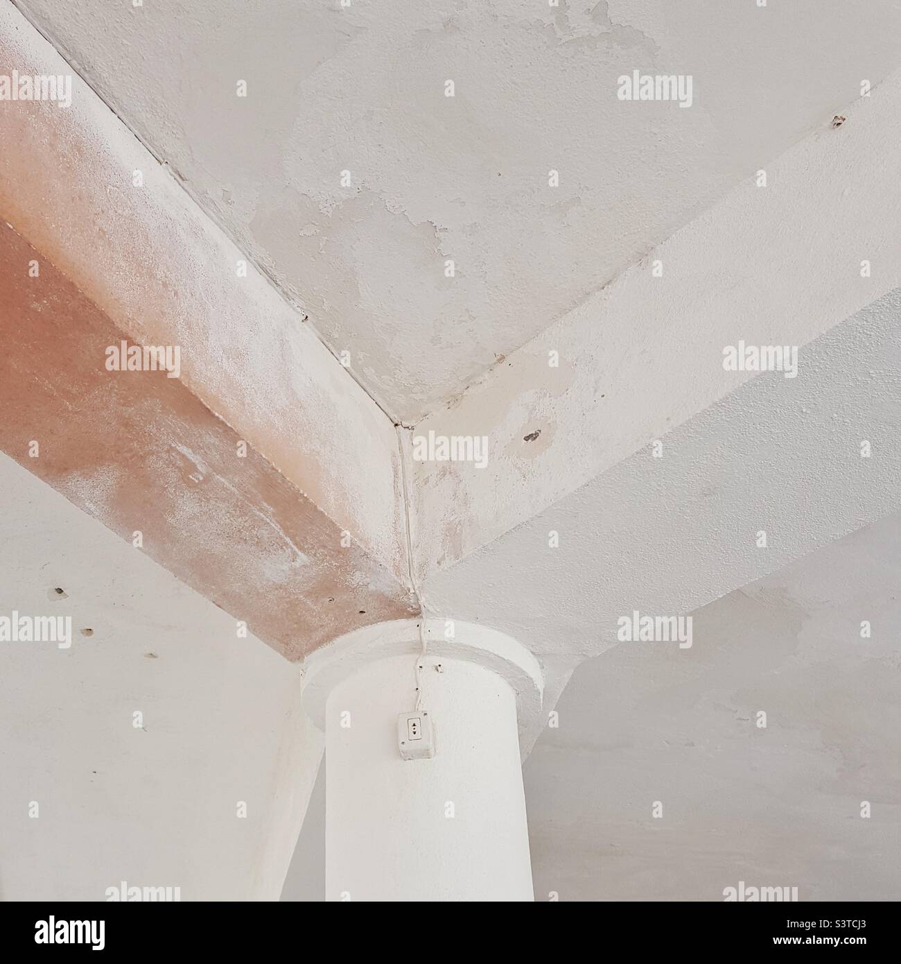 Concrete ceiling detail hi-res stock photography and images - Alamy