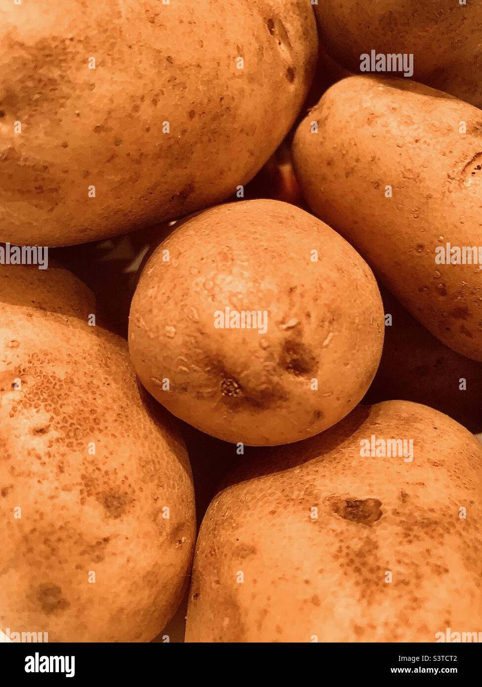 Closeup texture of fresh clean sweet potatoes Stock Photo - Alamy