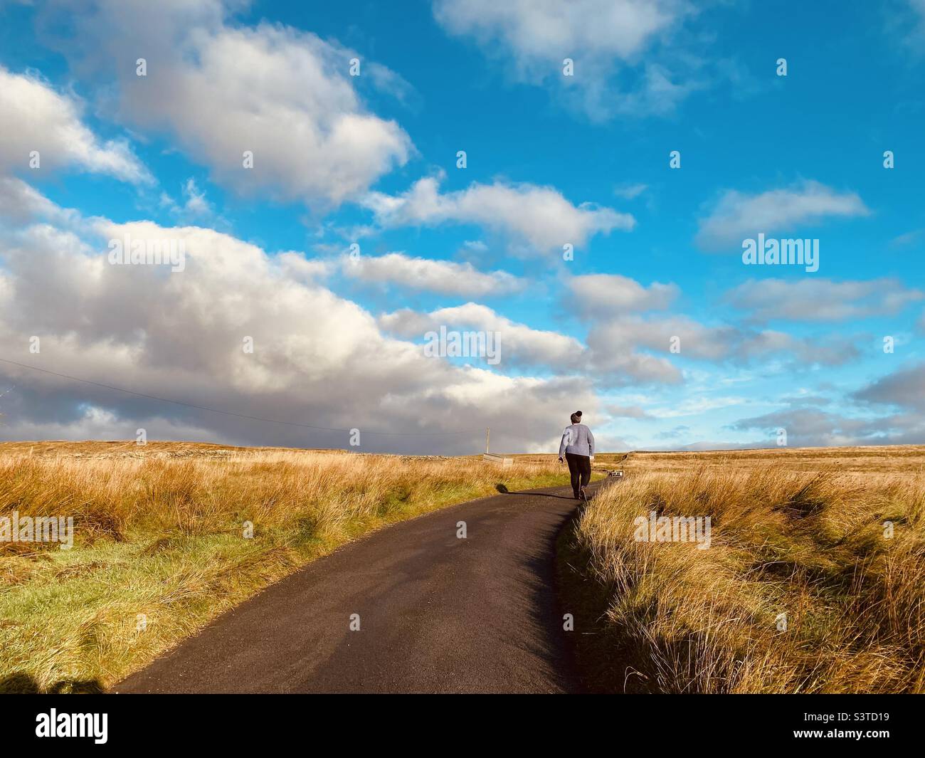 Person of countryside hi-res stock photography and images - Alamy