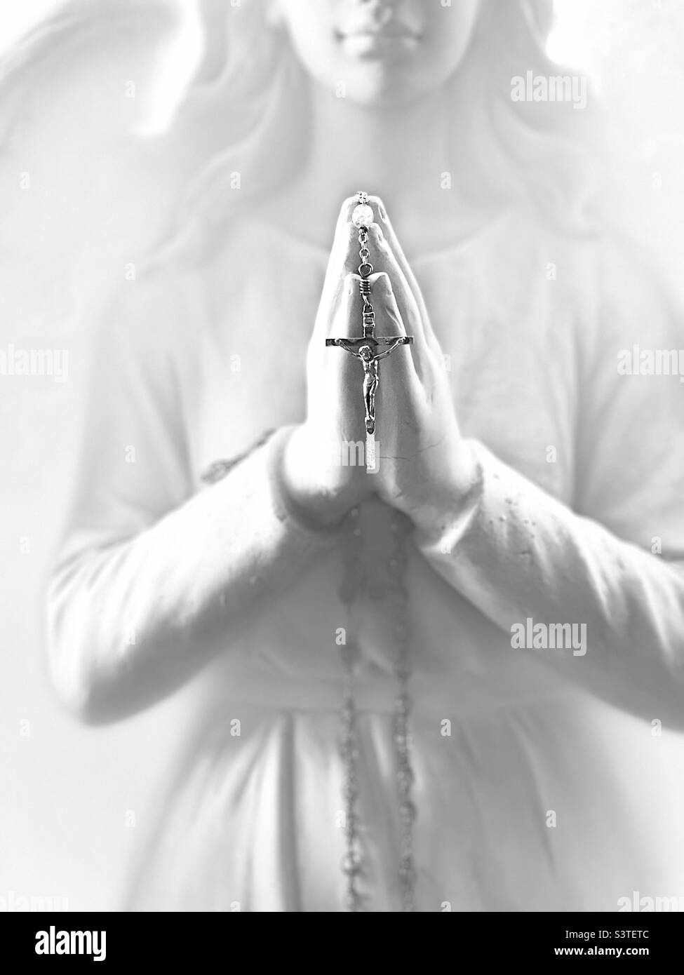 Christian praying hands hi-res stock photography and images - Alamy