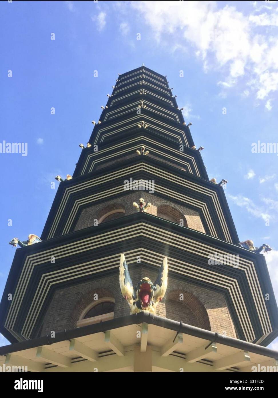Tower in kew gardens Stock Photo - Alamy