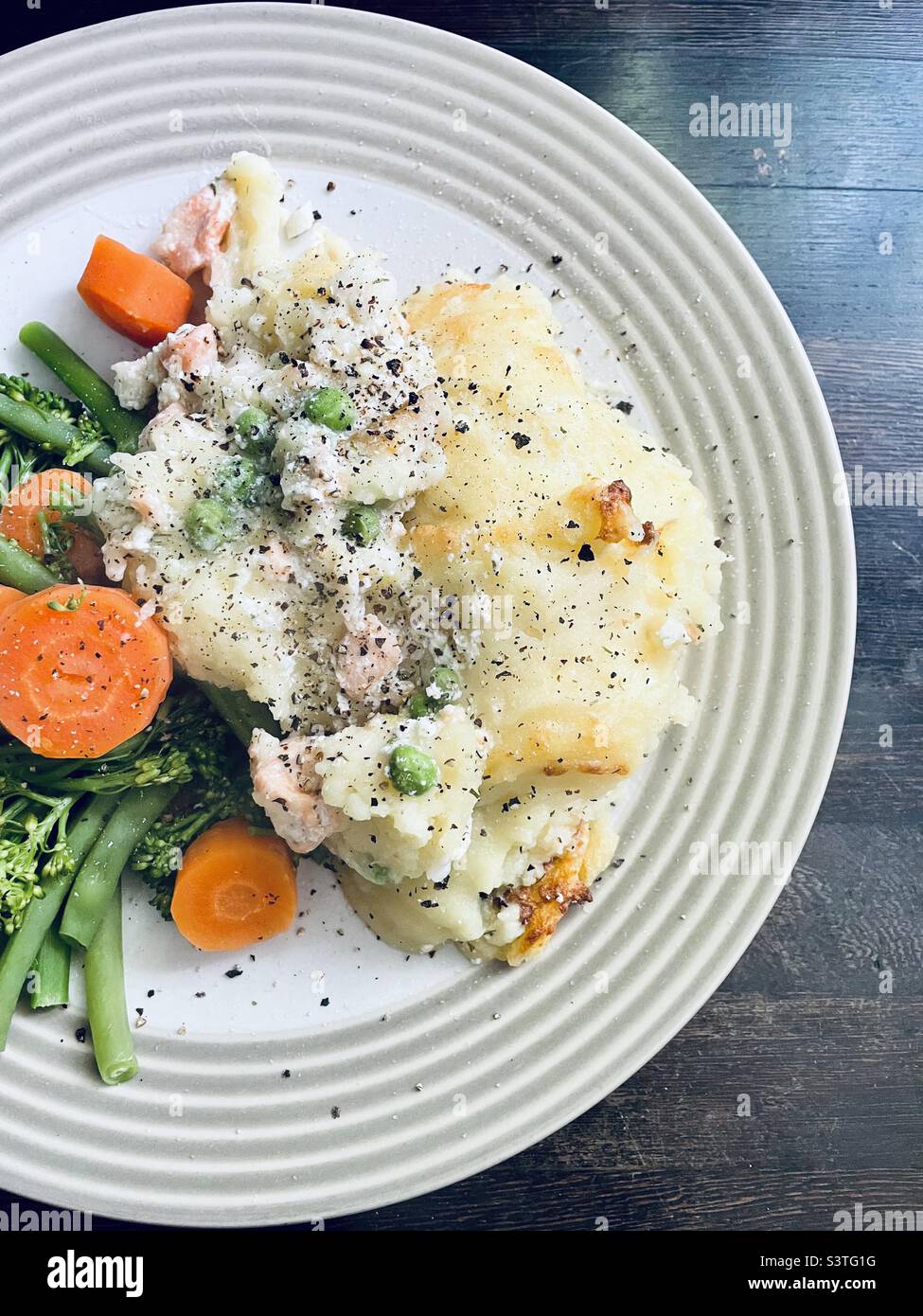 Homemade fish pie hi-res stock photography and images - Alamy