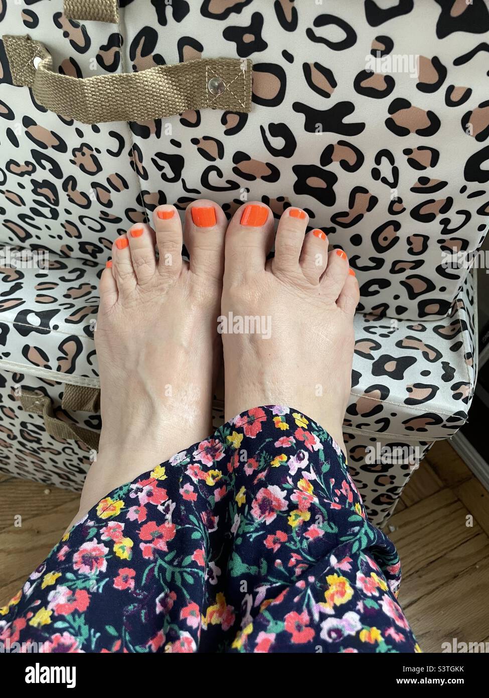 Cheetah Print Toe Nails