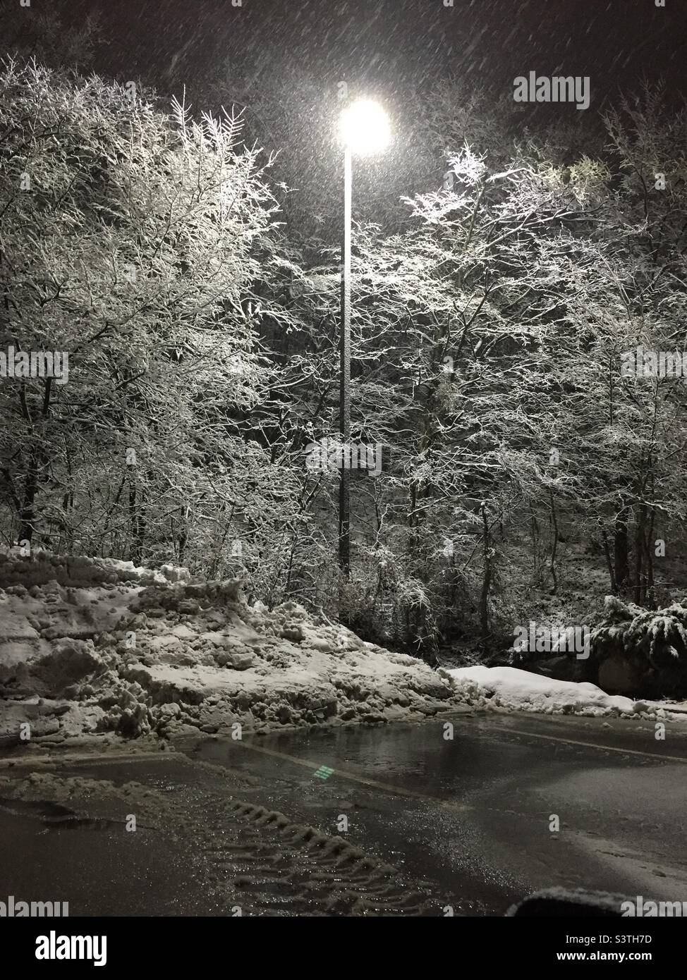 Unexpected cold hi-res stock photography and images - Alamy