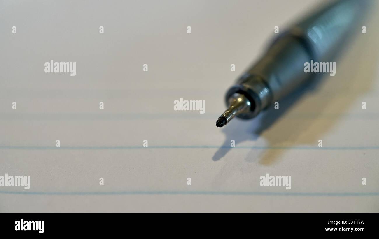 Lined paper and pen hi-res stock photography and images - Alamy