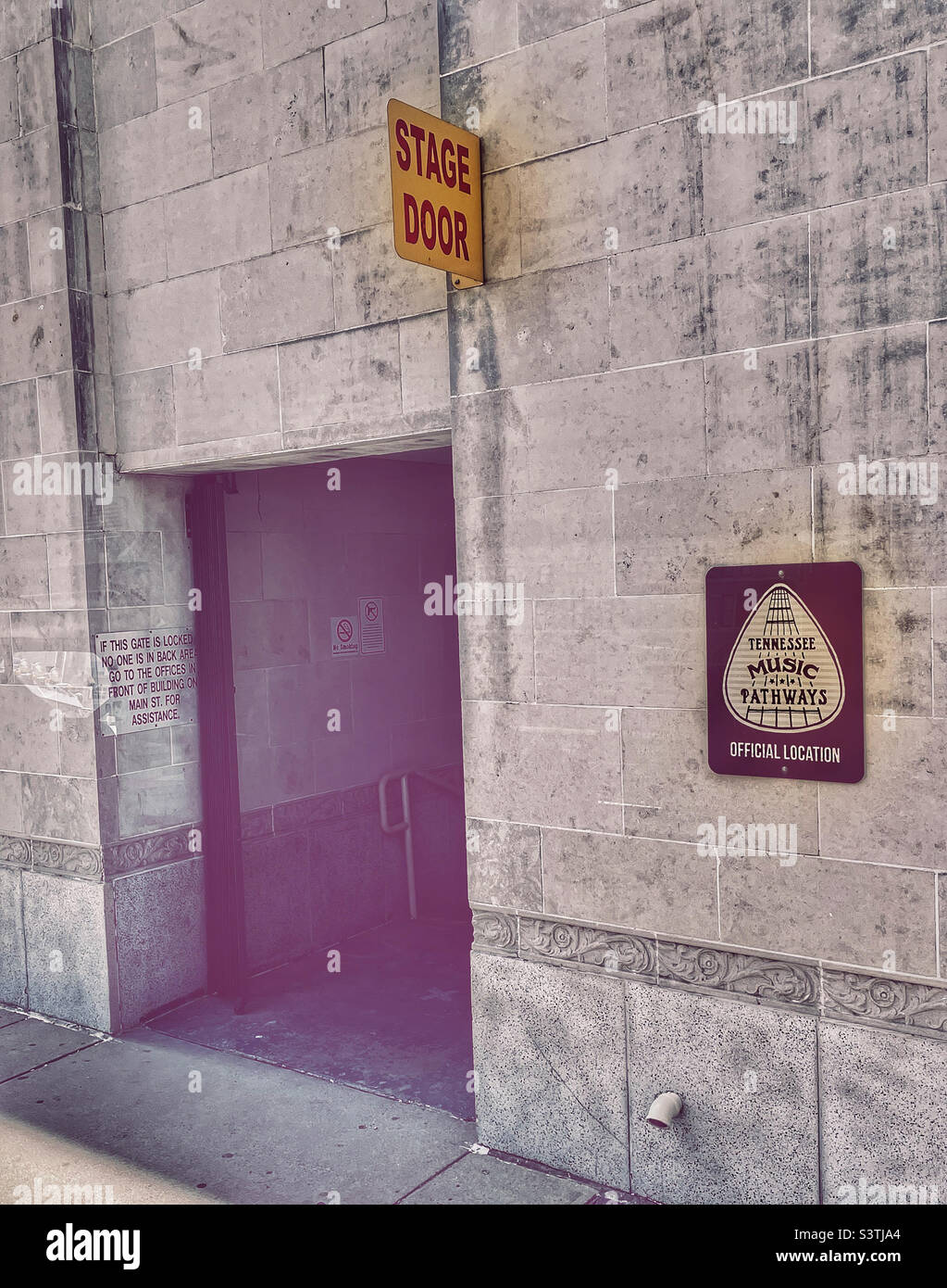 Rock band stage memphis hi-res stock photography and images - Alamy