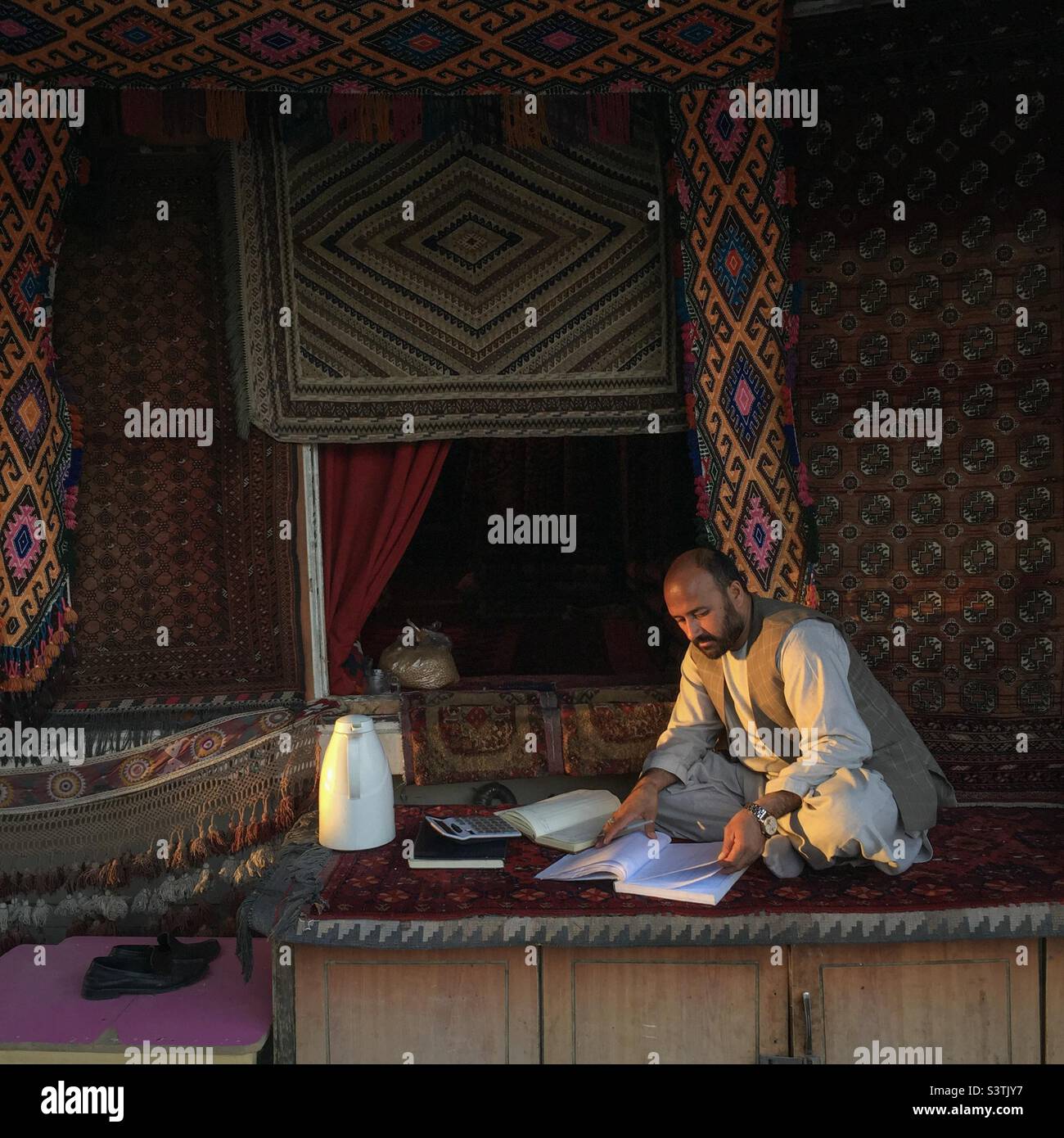 Afghanistan products hi-res stock photography and images - Alamy