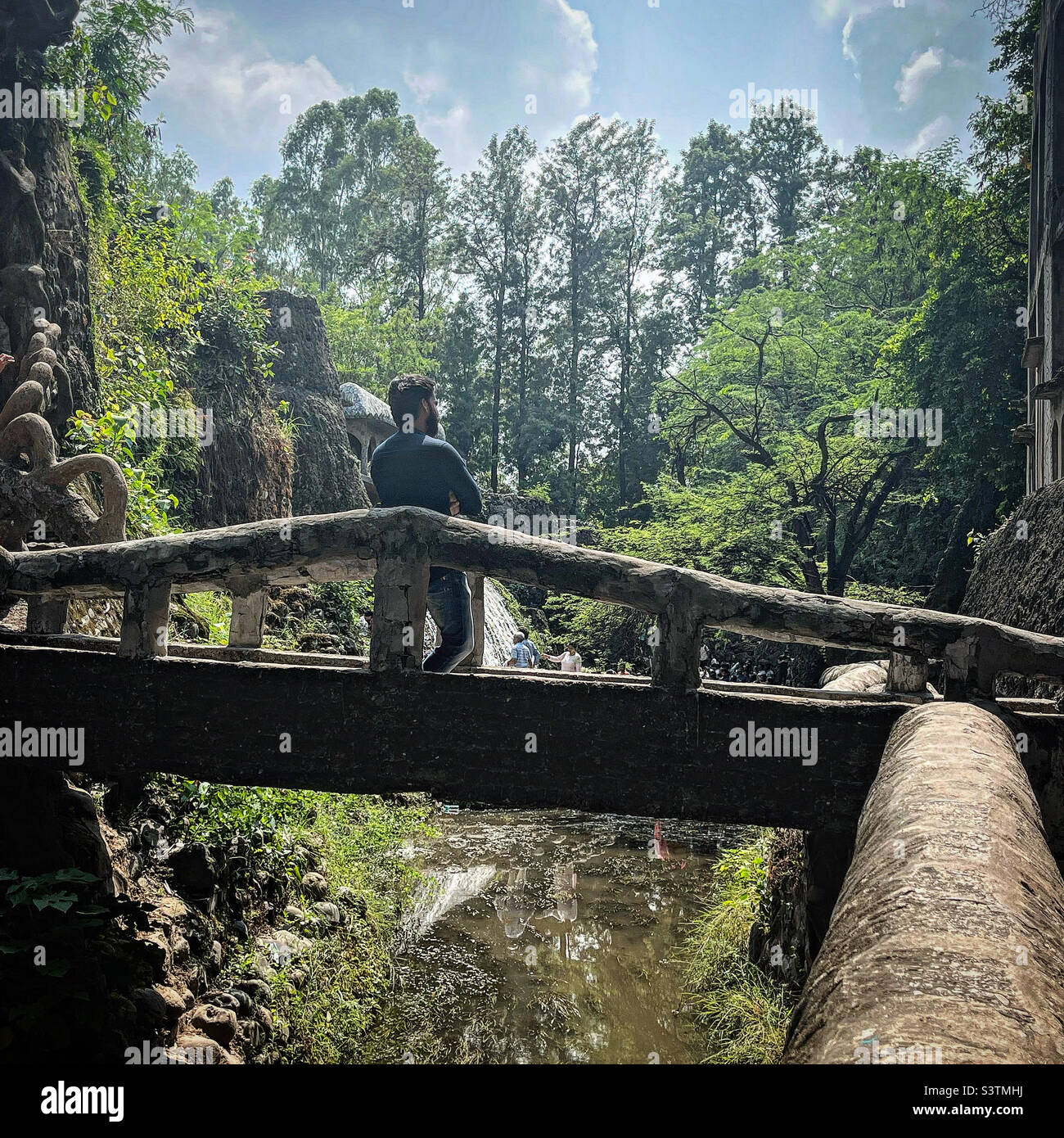 Deep thinking hi-res stock photography and images - Alamy