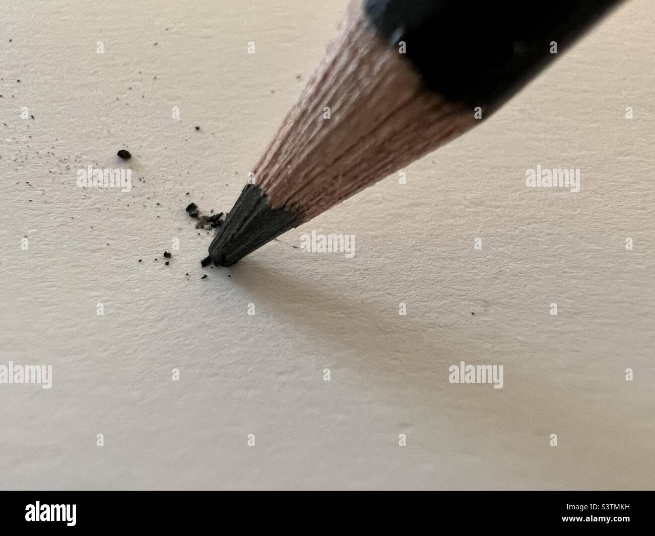 Broken pencil drawing hi-res stock photography and images - Alamy