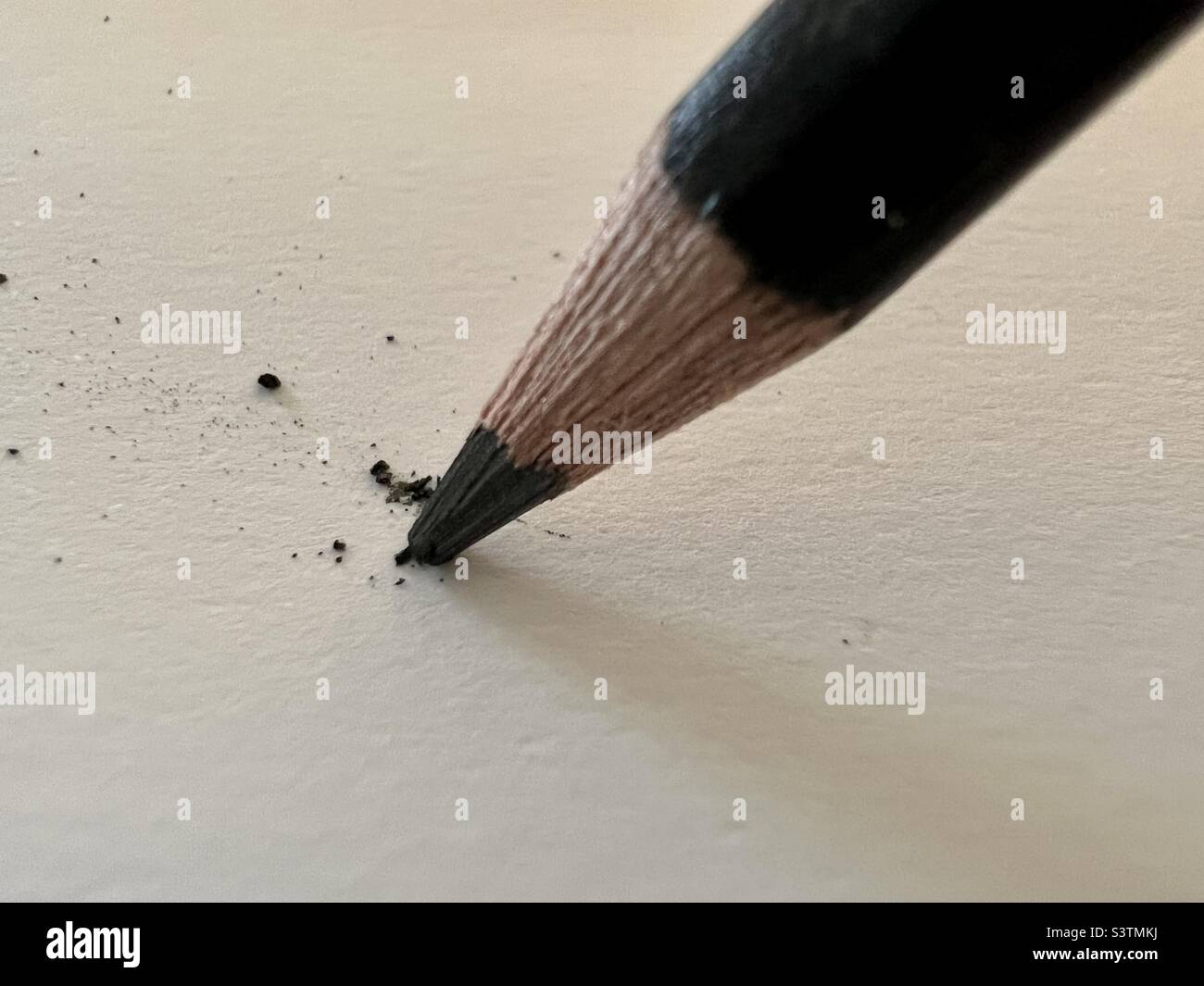 Broken pencil drawing hi-res stock photography and images - Alamy