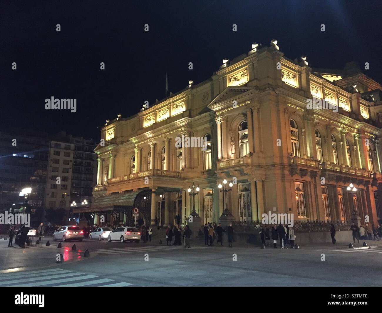 Teatro colon hi-res stock photography and images - Alamy
