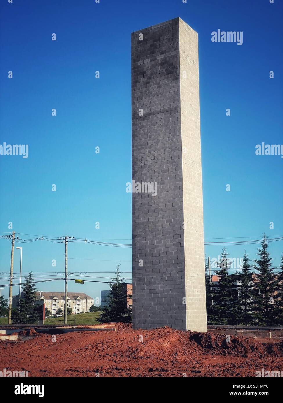 Cement building hi-res stock photography and images - Alamy