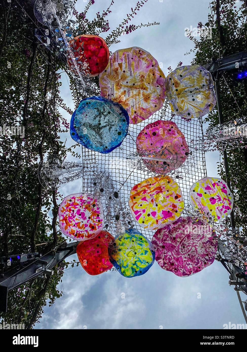 Colourful mesh hi-res stock photography and images - Alamy