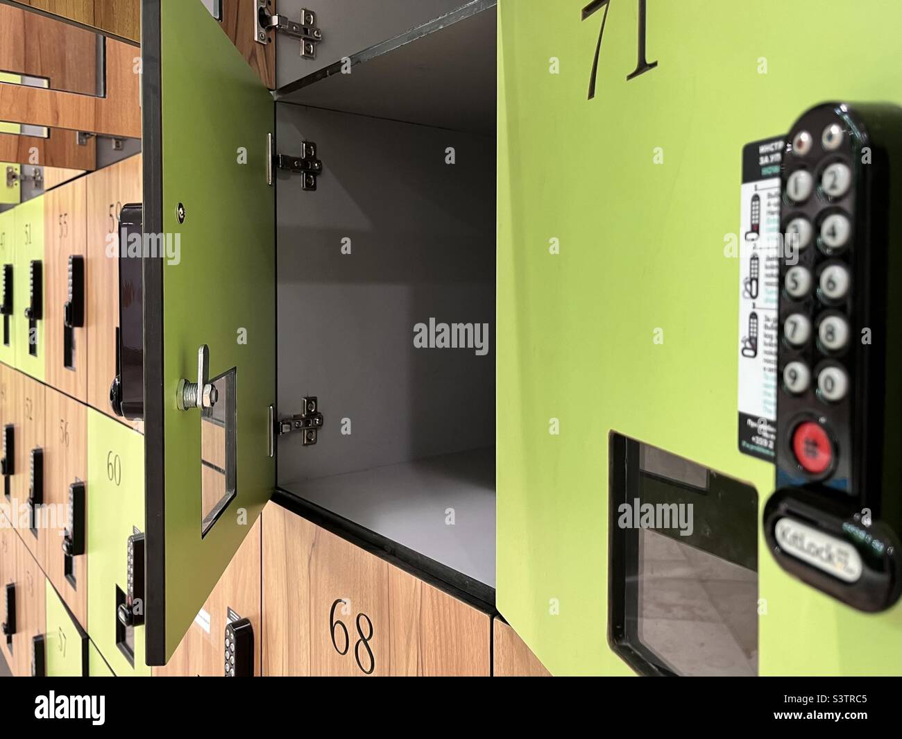 Shopping mall lockers hi-res stock photography and images - Alamy