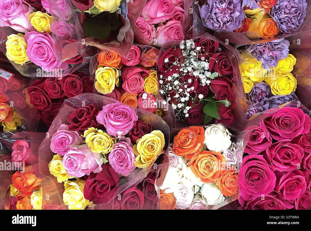 Fresh bouquets hi-res stock photography and images - Alamy