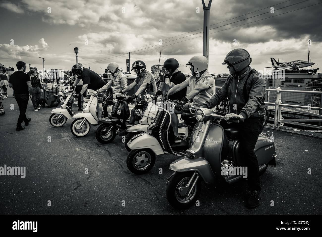 Mono vespa hi-res stock photography and images - Alamy
