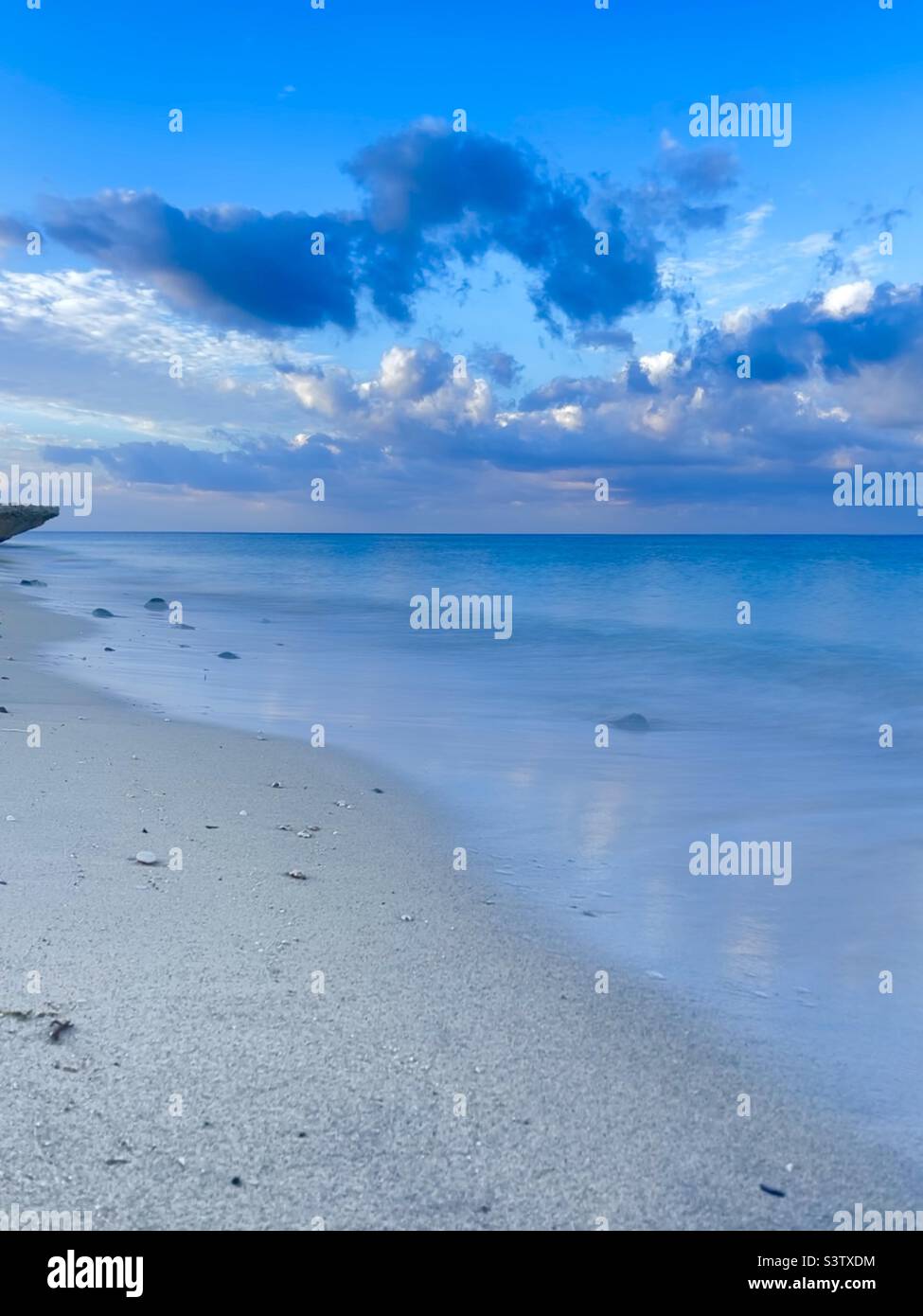Soft blue sea hi-res stock photography and images - Alamy